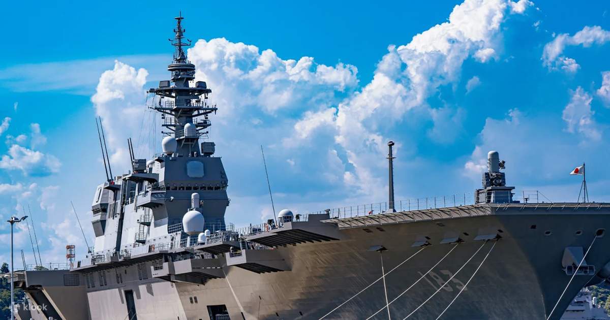 [Yokosuka Naval Port Tour & Yokohama Sky Garden Night View] Memorial ...